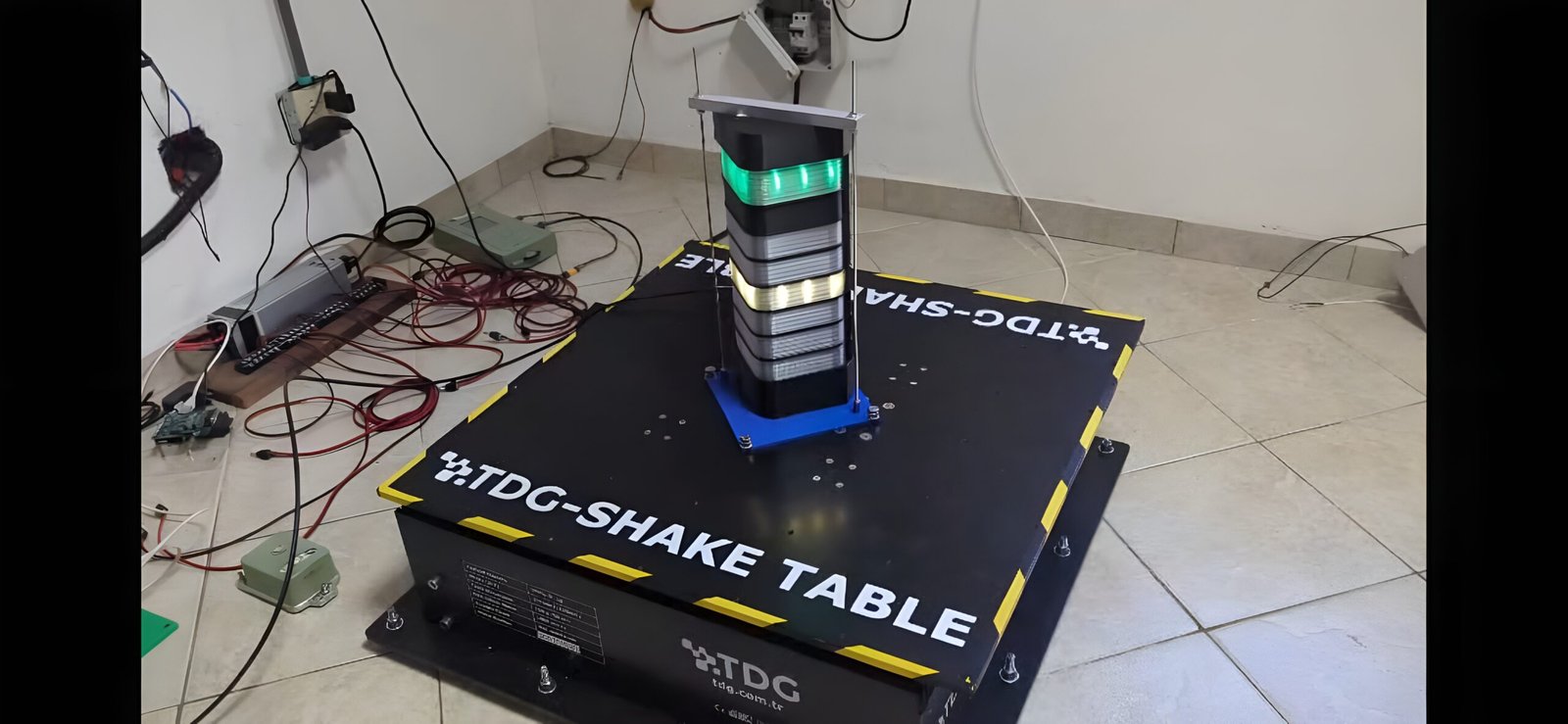 Earthquake Intensity Indicator Device for Real-Time Alerts